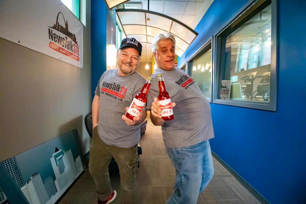 Karen joins Vic Porcelli, NewstalKSTL, St. Louis, MO – Karen Kataline